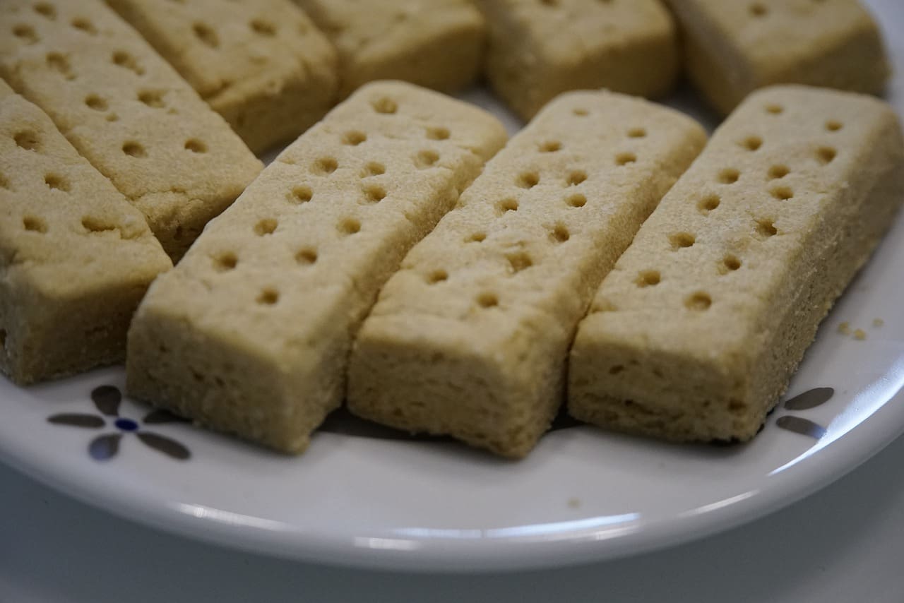 Simple Shortbread Recipe - The Recipe Website